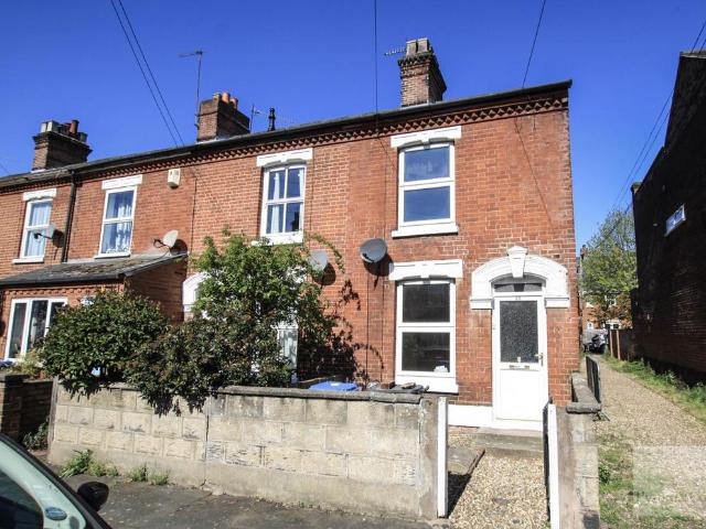 Cozens Road, Norwich NR1 3 bed terraced house to rent £1,025 pcm £237 pw