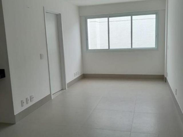 CLNW 1 QTO 27M 1 VAGA 2 ANDAR ALTO PADRÃO NOROESTE