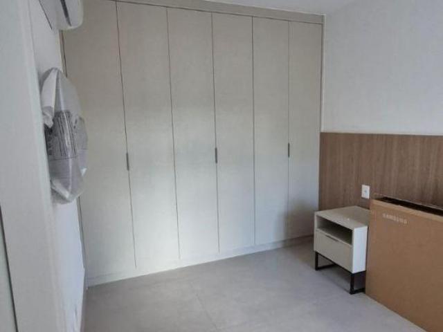 CLNW 4/5 2QTOS SINAL $ 294.000 MENSAIS $5.000 ANUAIS $ 77.200 LAZER