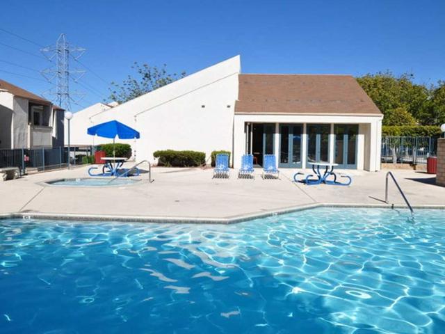 CLNY 2 Bedroom Apartment for Rent at 1207 S El Camino Real, Oceanside, CA 92054 Loma Alta