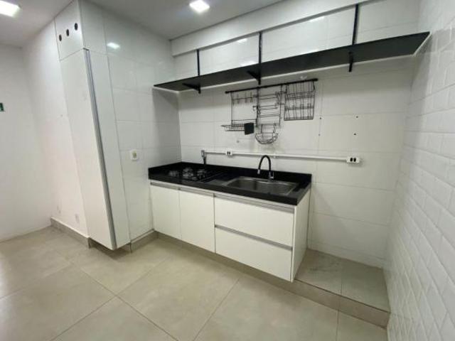 CLN 110 Asa Norte Loja térrea, reformada, 30m² em ótima localização!