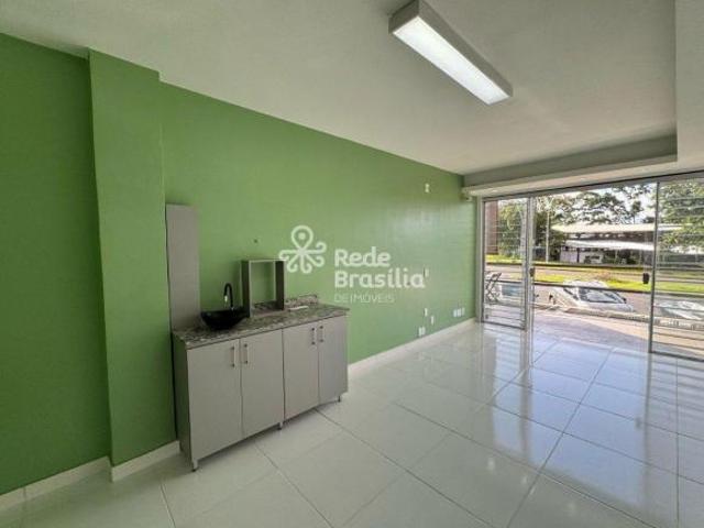 CLN 316 Bloco B ED. Nathalia Center Loja térrea de frente, completamente reformada!