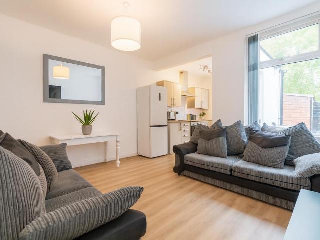 Clough Road, Sheffield S1 5 bed house to rent £1,842 pcm £425 pw