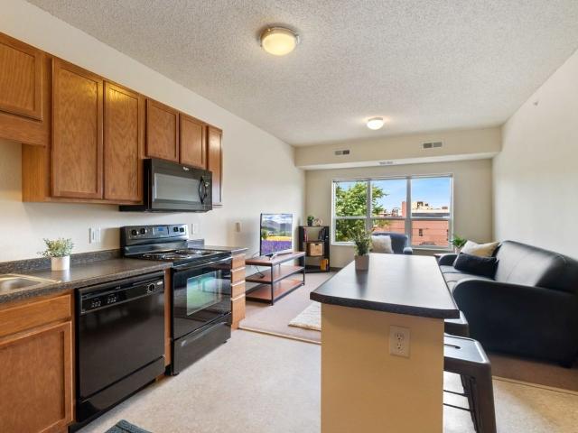 Cloud on Fifth Studio Apartment for Rent at 305 5th Ave S, St. Cloud, MN 56301 Southside