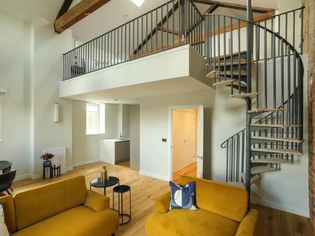 Cloud Street Sugar House Island E15 1 bed flat to rent £2,200 pcm £508 pw