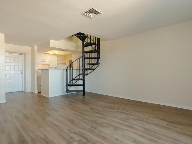 Cloudview Terrace 2 Bedroom Apartment for Rent at 13500 Skyline Rd Ne, Albuquerque, NM 87123 Supper Rock