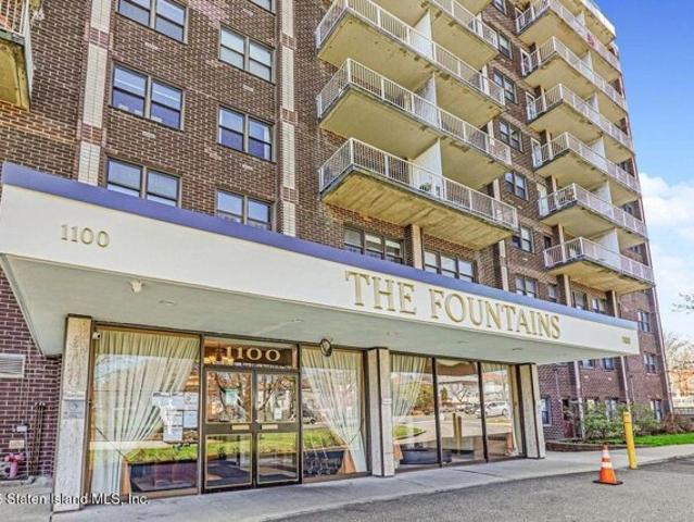 Clove Rd Apt N, Staten Island, Home For Sale