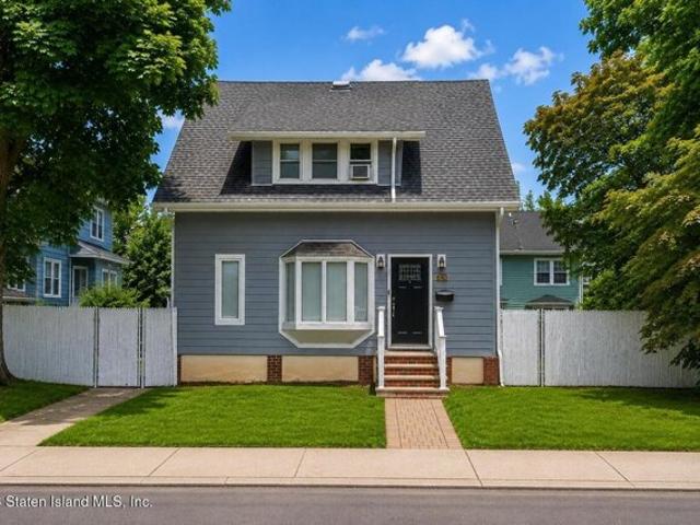 Clove Rd, Staten Island, Home For Sale