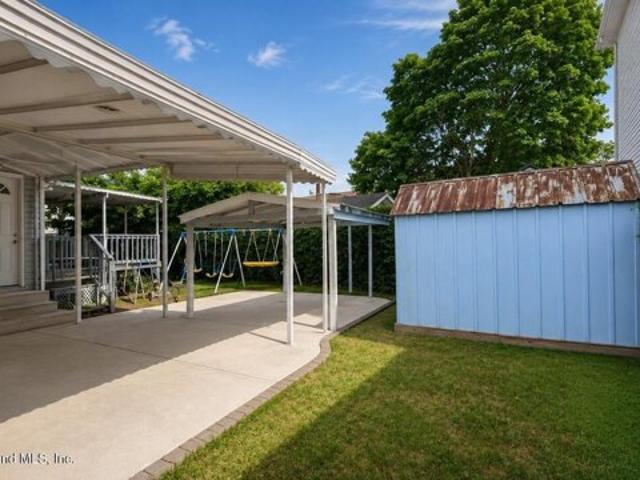 Clove Rd, Staten Island, Home For Sale