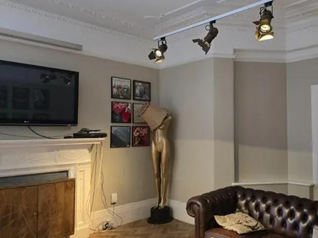 Clovelly, 33 Station Road, London, DA15 7DZ, United Kingdom | 1 bed house for rent #167778903 | Rentberry