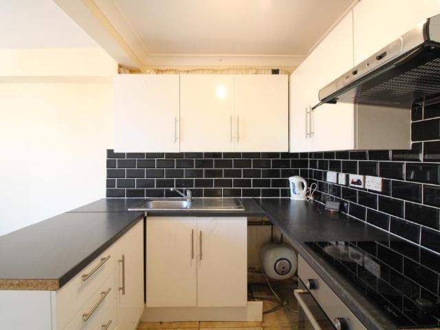 Clovelly Road, Clovelly Road, Southampton SO14, 2 bed flat to rent, £975 pcm | PrimeLocation