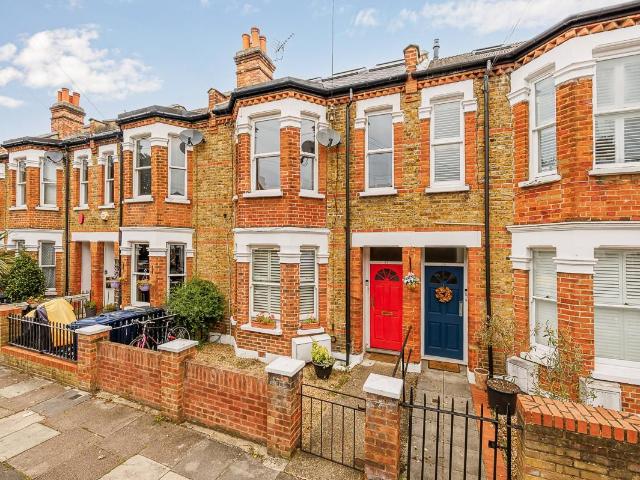 Clovelly Road, London W4, 3 bed flat to rent, £3,300 pcm | PrimeLocation
