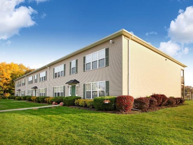 Clover Crossings Apartments 2 Bedroom Apartment for Rent at 69 State St, Manchester, NY 14504