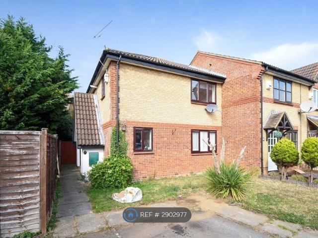 Clover Avenue, Bedford MK41, 1 bed terraced house to rent, £950 pcm | PrimeLocation