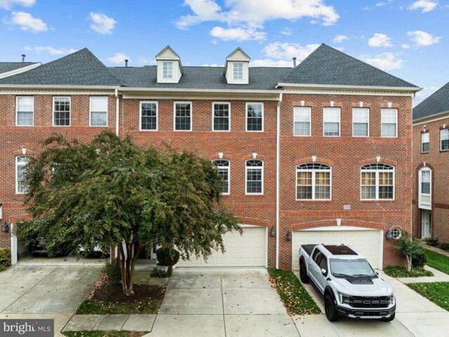 Clover Field Ter, Sterling, Condo For Sale