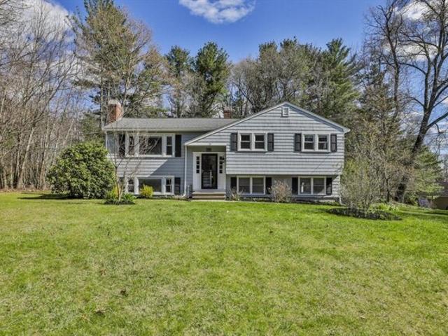 Clover Hill Dr, Chelmsford, Home For Sale