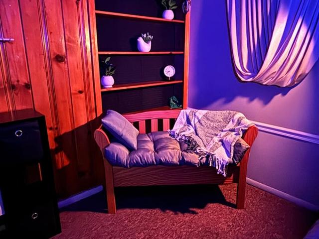 Cloverleaf cozy room