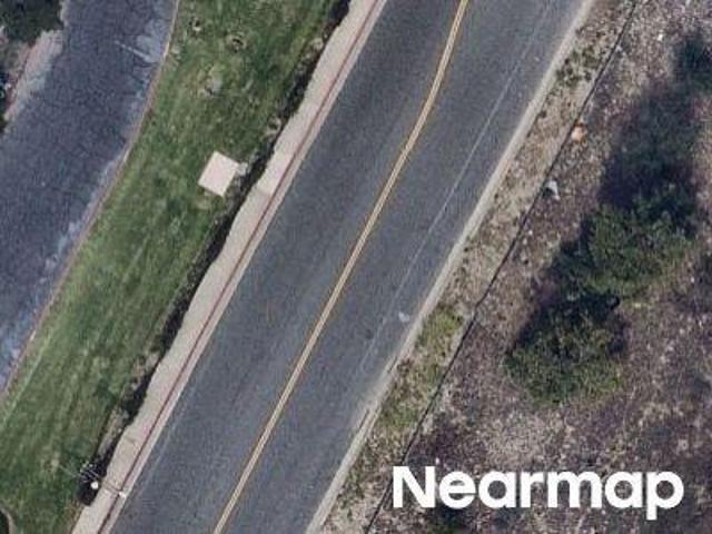 Cloverleaf Dr