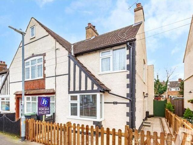 Cloverly Road, Ongar, 3 Bedroom End