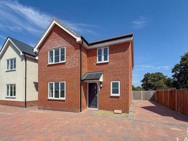 Clo Tree, Colchester Road, 4 Bedroom Detached
