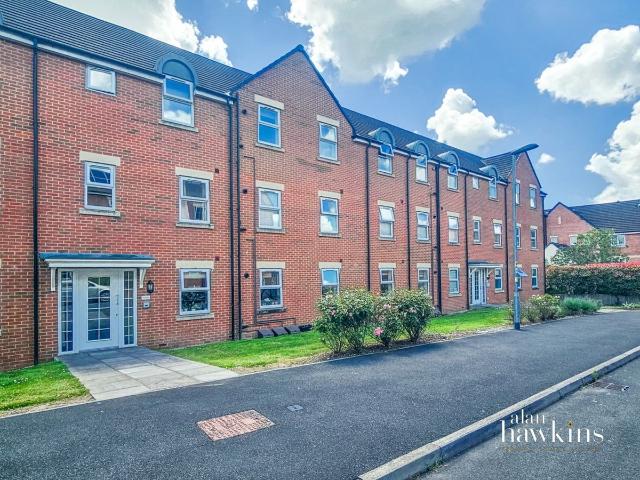 Cloatley Crescent, Royal Wootton Bassett SN4, 2 bed flat to rent, £975 pcm | PrimeLocation