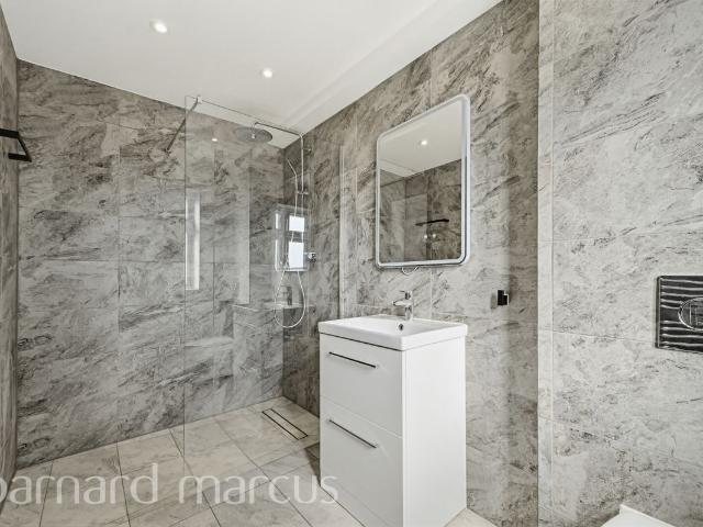 Clockhouse Lane, Ashford TW15, 6 bed property to rent, £4,000 pcm | PrimeLocation