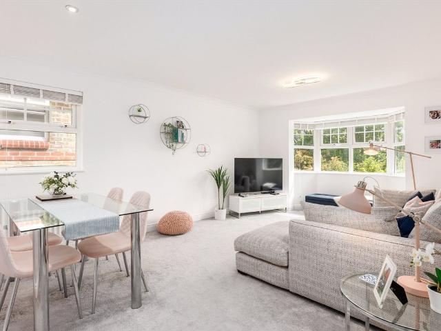 Clockhouse Place, London SW15, 2 bed flat to rent, £2,650 pcm | PrimeLocation