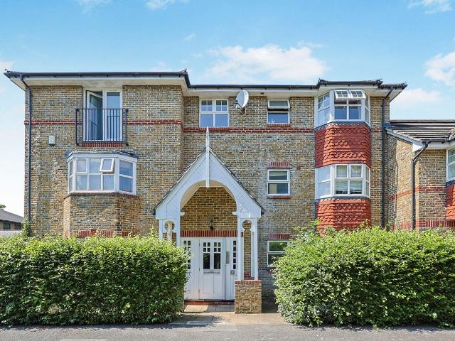 Clockhouse Place, Putney SW15, 2 bed flat to rent, £2,350 pcm | PrimeLocation