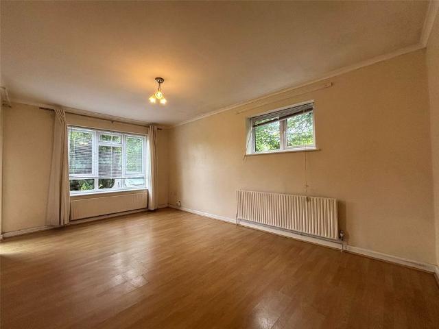 Clockhouse Road, Farnborough, Hampshire, GU14