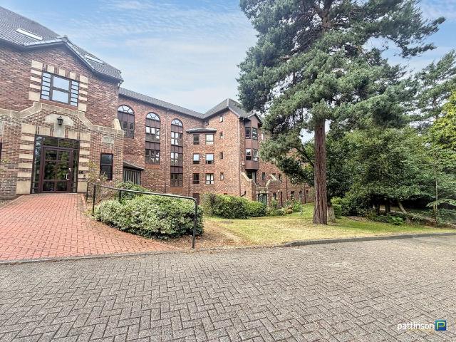 Cloister Garth, South Gosforth, Newcastle Upon Tyne NE7, 2 bed flat to rent, £895 pcm | PrimeLocation