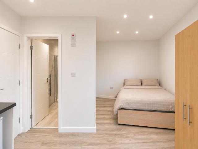 Clonmell Road, London N17, Studio to rent, £1,100 pcm | PrimeLocation