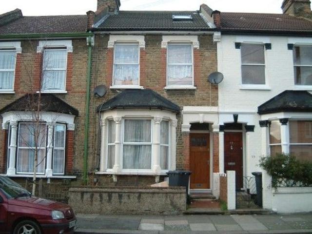 Clonmell Road, London N17, Room to rent, £675 pcm | PrimeLocation
