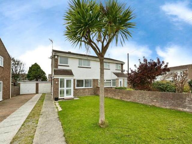 Clos y grug, Porthcawl, 3 Bedroom Semi detached