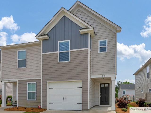 CLOSE TO DOWNTOWN COLUMBIA IN THE STILLWATER COMMUNITY