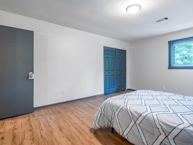Close to MARTA! Free High Speed Internet and Utilities INCLUDED!