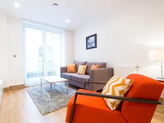 Close Up Film Centre, 97 99 Sclater Street, Spitalfields, London, E1 6HR, United Kingdom | 2 bed apartment for rent #137019183 | Rentberry