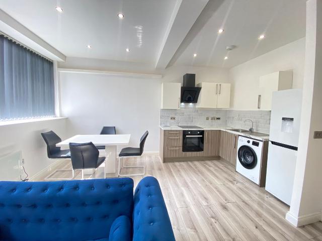 Claughton Street, St Helens WA10, 2 bed flat to rent, £895 pcm | PrimeLocation