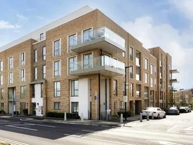 Claude Avanue, London, NW9 4AS, United Kingdom | 1 bed house for rent #168182377 | Rentberry