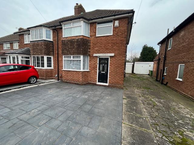 Clausen Close, Birmingham B43, 3 bed property to rent, £1,250 pcm | PrimeLocation