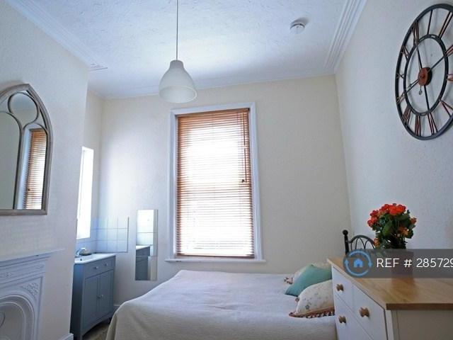 Clausentum Road, Southampton, SO14 4 bed semi detached house to rent £1,699 pcm £392 pw