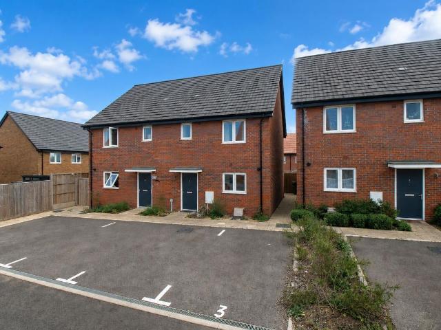 Clavell Close, Tattenhoe Park, Milton Keynes MK4, 3 bed semi detached house to rent, £1,750 pcm | PrimeLocation