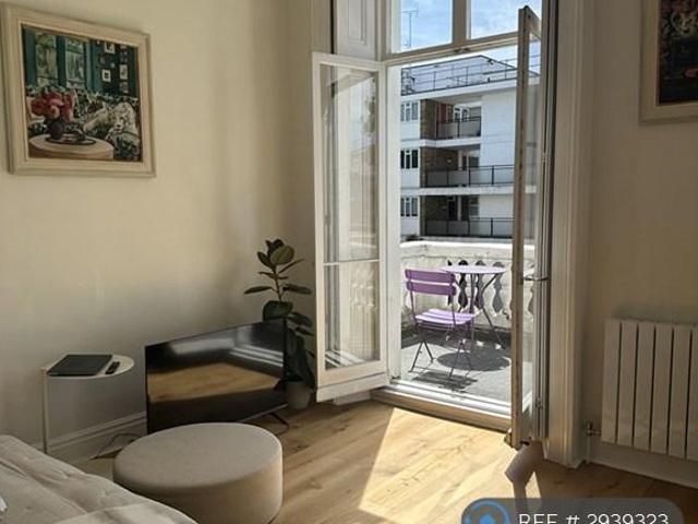 Claverton St, London, SW1V 1 bed flat to rent £2,850 pcm £658 pw
