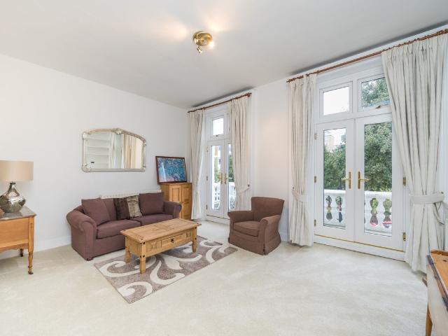 Claverton Street, London SW1V, 1 bed flat to rent, £2,492 pcm | PrimeLocation