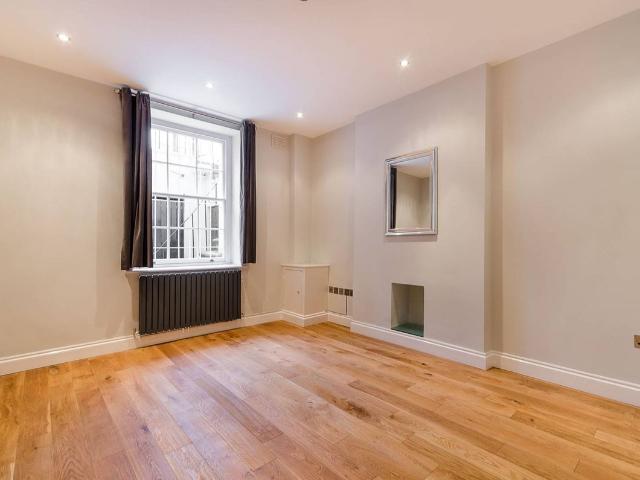 Claverton Street, Pimlico, London SW1V, 2 bed flat to rent, £3,879 pcm | PrimeLocation