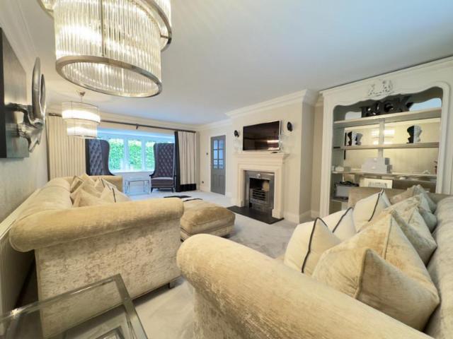 Claverdon Drive, Sutton Coldfield B74 5 bed detached house to rent £6,000 pcm £1,385 pw