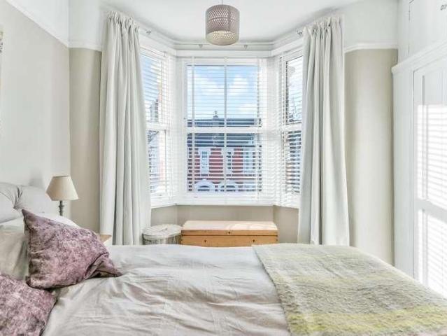 Clavering Road, Aldersbrook, E12