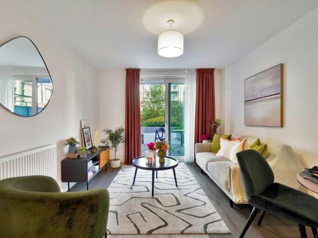 Clay, M5 4RE, Manchester