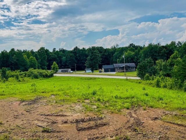 Clay Boyatt Rd, Oneida, TN 37841