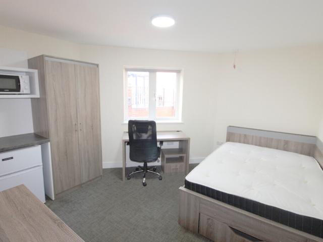 Clay Lane, Coventry, CV2 4LN Let agreed