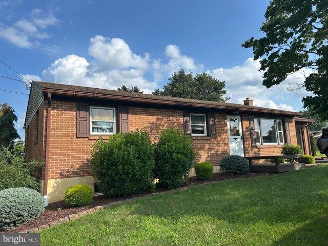 Clay Slate Rd, Oley, Home For Sale